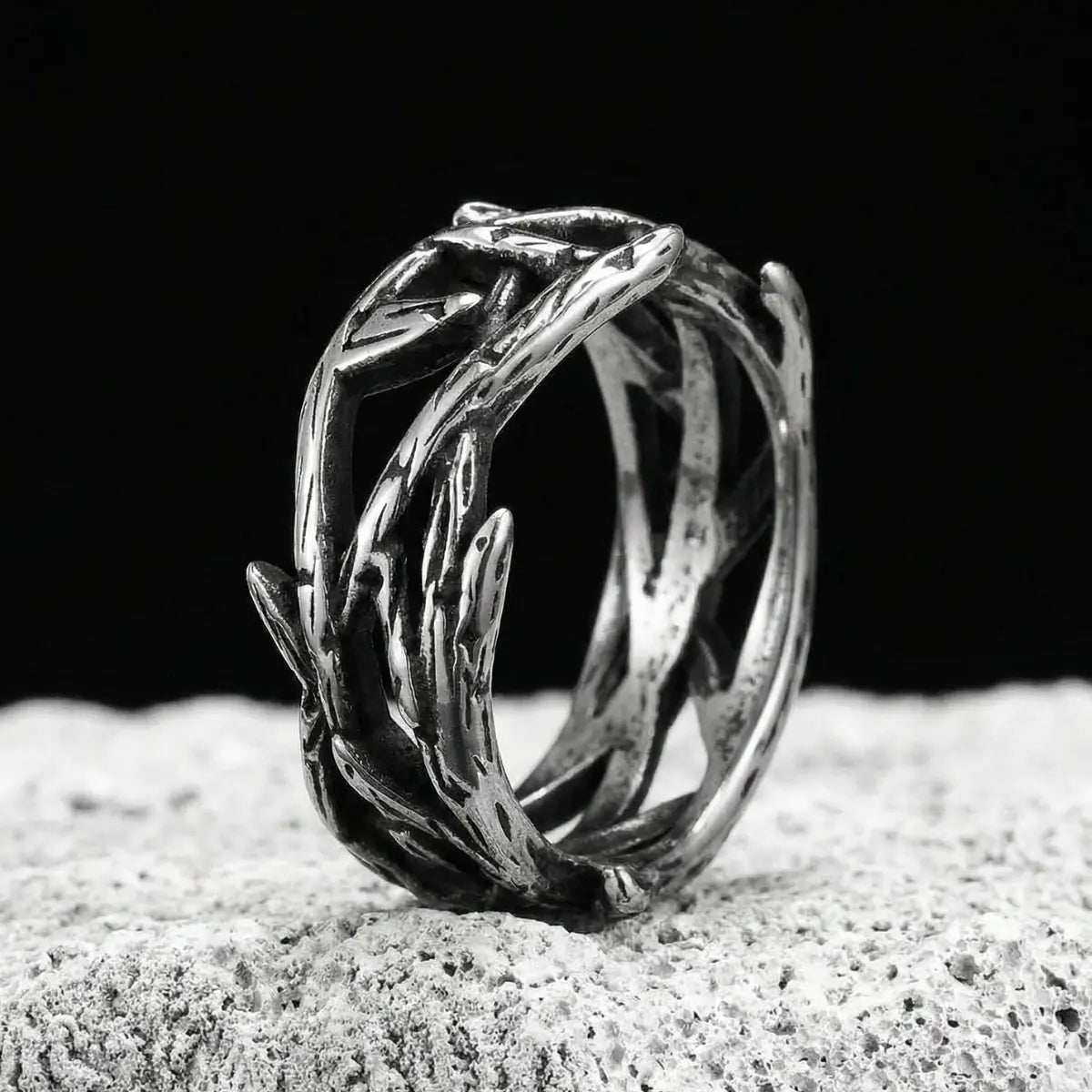Twisted Branch Thorns Ring | Nature Jewelry